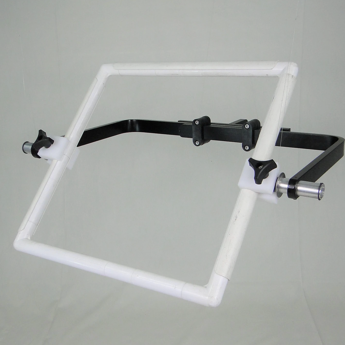 Q-Snap Holder – KC Needlepoint